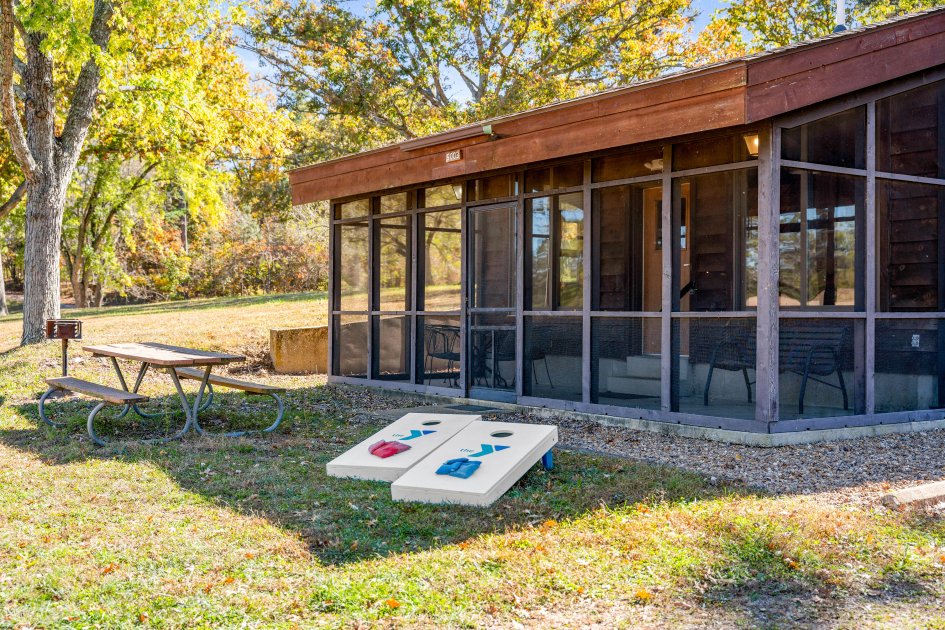 Pet-Friendly Bluff View Cabins | YMCA Trout Lodge