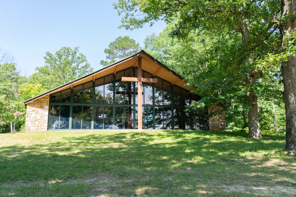 Lakeside & Forest Weddings | YMCA Trout Lodge Packages